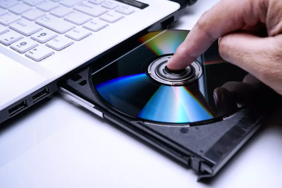The CD's replacement has finally been announced, and it's 1,000 times ...
